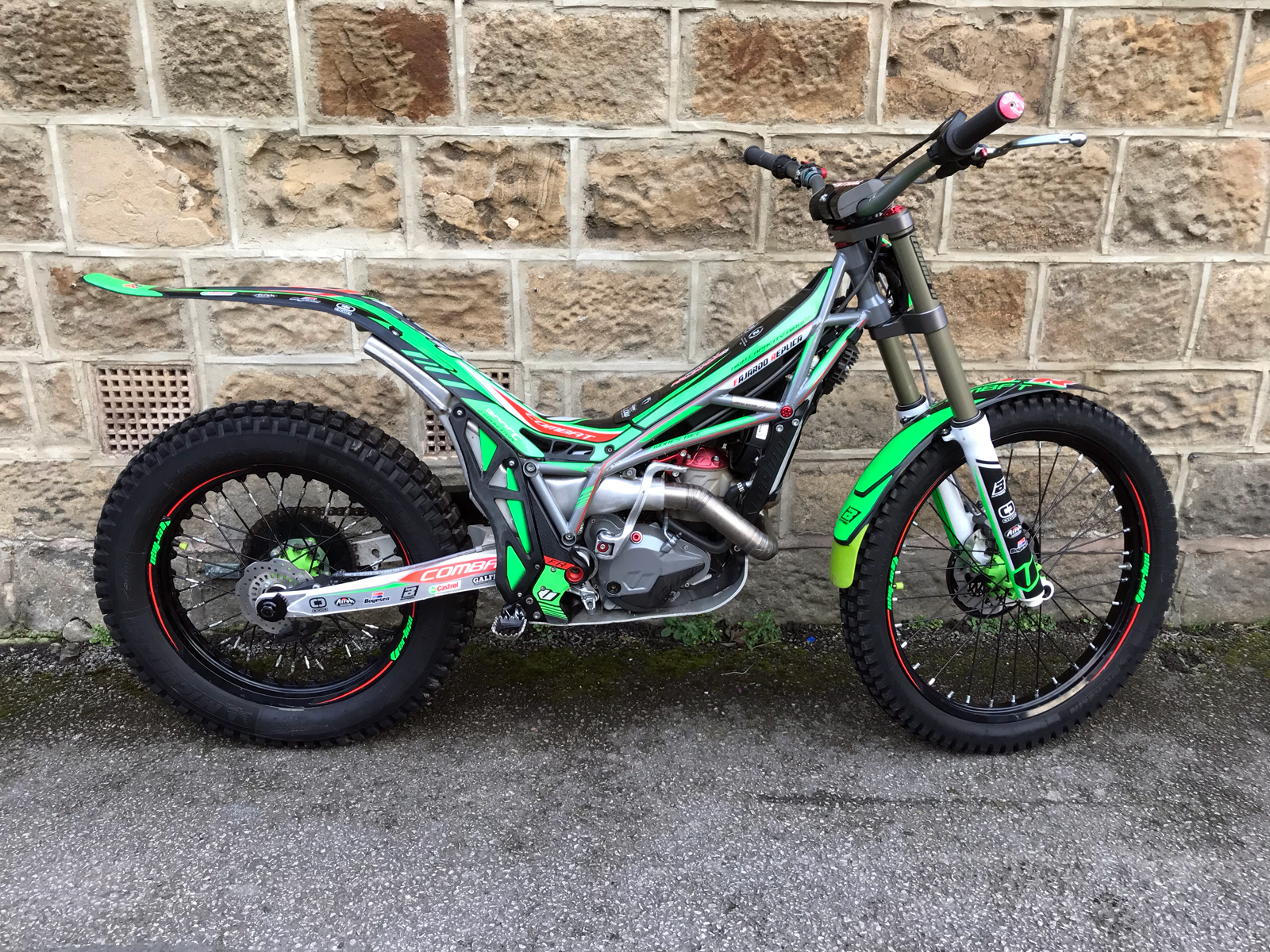 Trials Bikes 280 to 300cc - Trials UK